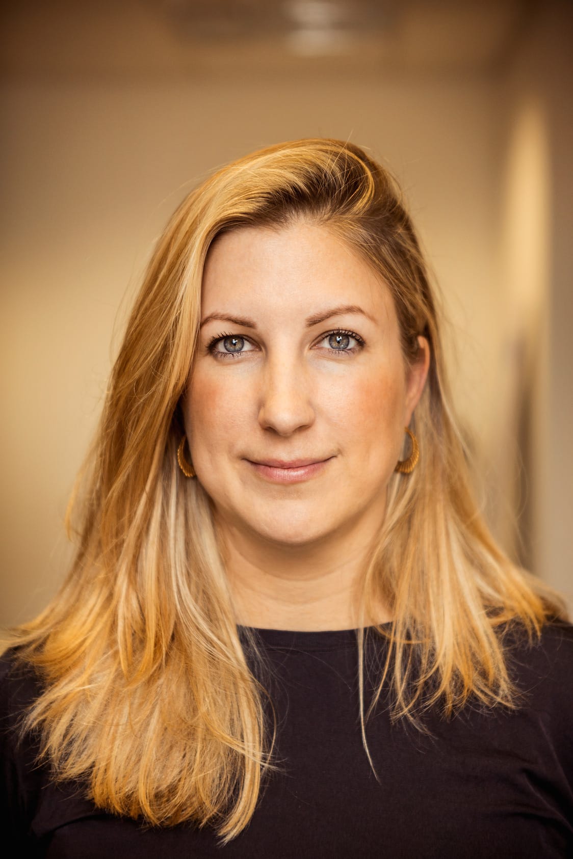 ステイシー・ハンター - Arts Initiative Tokyo